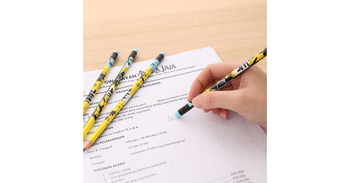 ფანქარი 2B Deli · საკანცელარიო