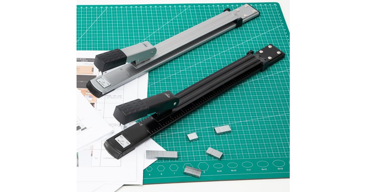 Stapler 24/6 (A3) Deli · Stationery