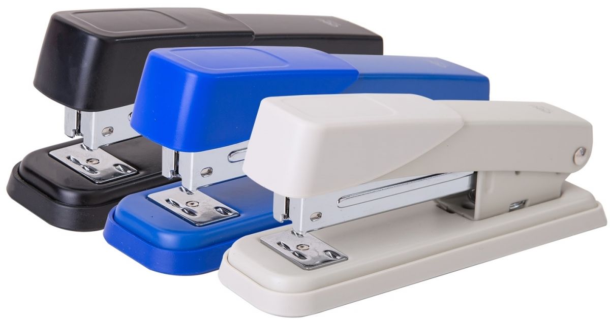Stapler 24/6 Deli · Stationery